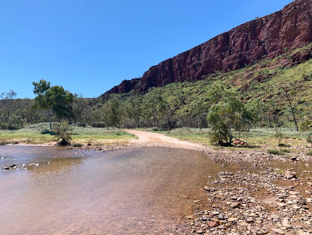 Finke River Track: between Finke Gorge National Park and Watarrka ...