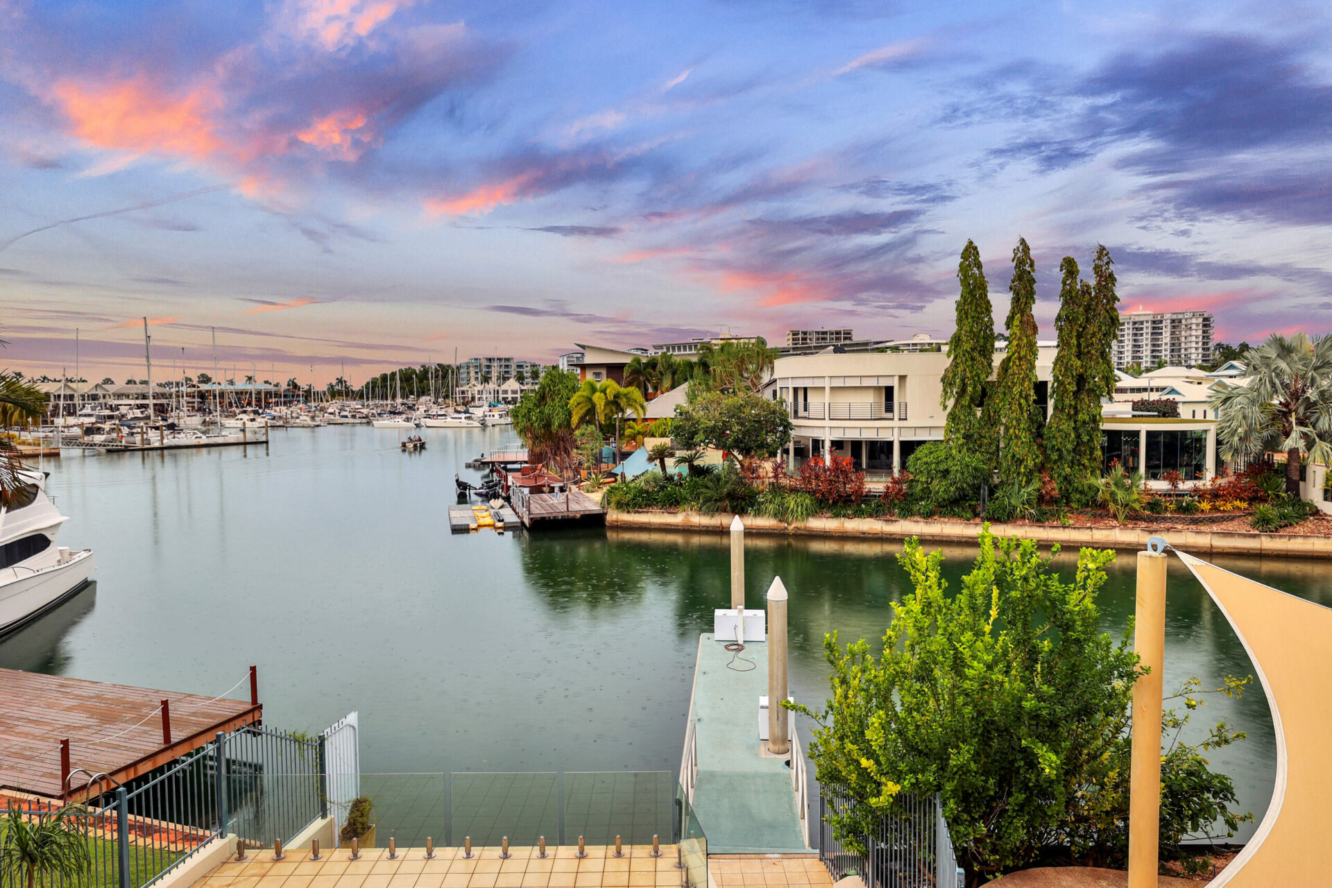 Villa Marina Darwin - The Premier Luxury Vacation Home in Darwin