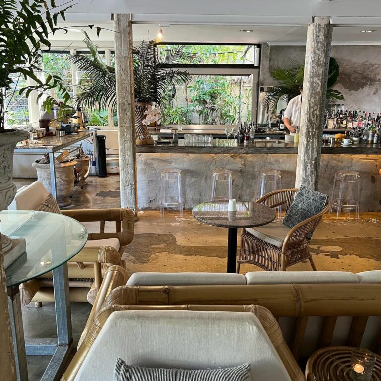 The Coolest Bars in Darwin, According to Locals