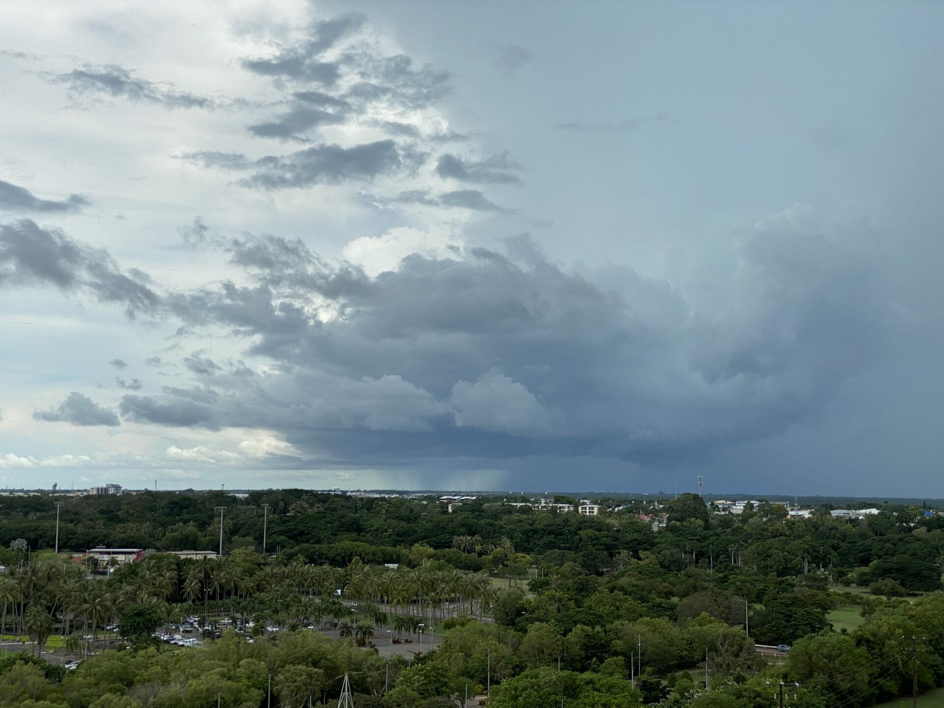 Wet Season Darwin Guide for 2026: What to Expect & Tips